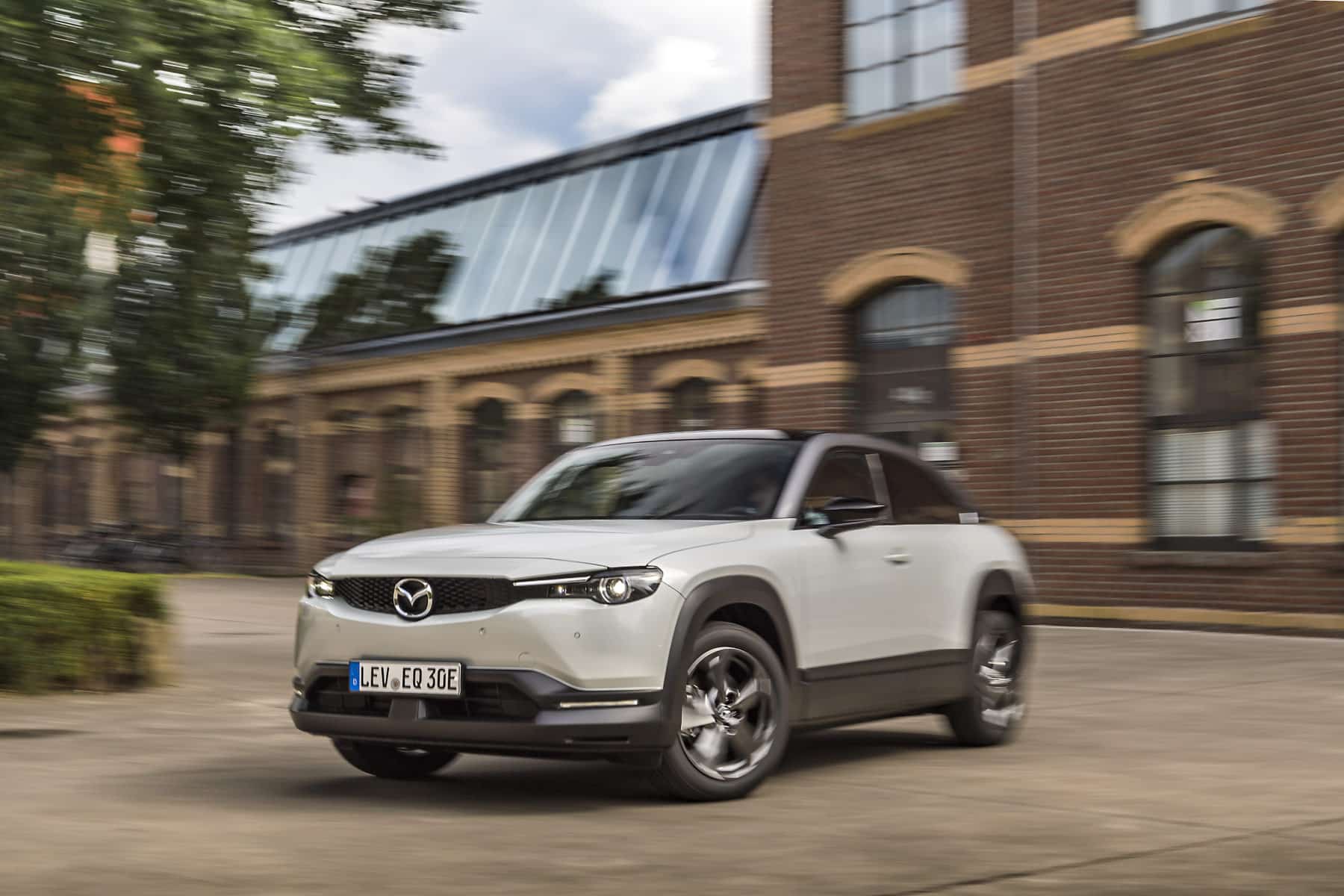 Mazda MX-30 im Leasing für 176€ im Monat netto - ntv Autoleasing